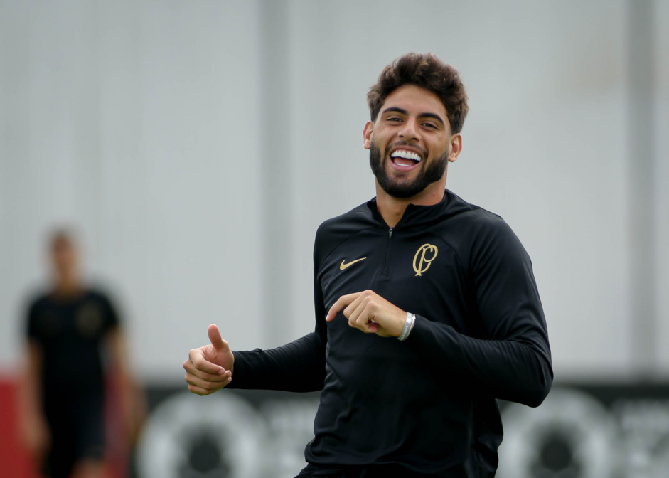 Yuri Alberto retorna aos treinos, após ter que passar por cirurgia