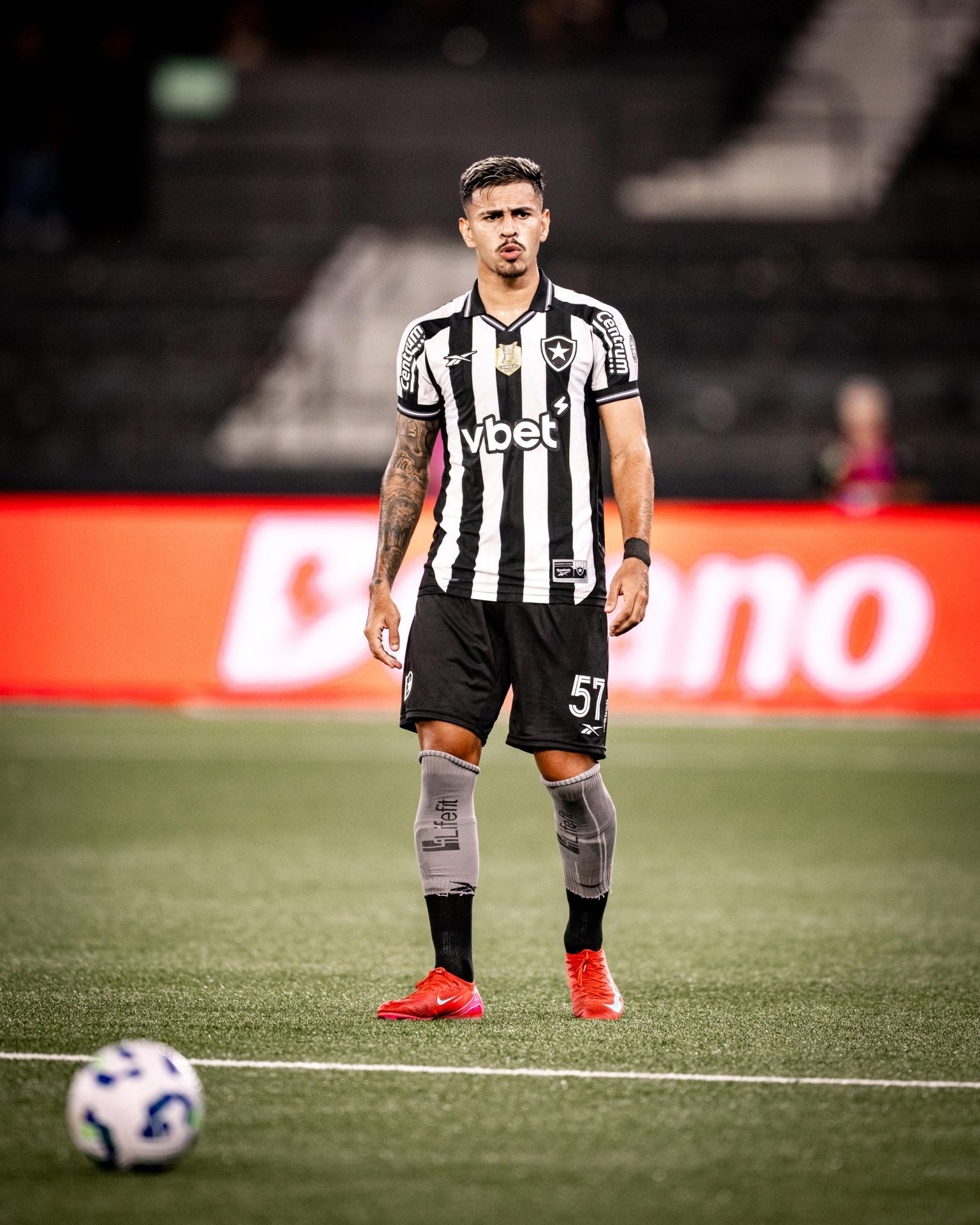 David Ricardo se prepara para segundo confronto com ex-clube